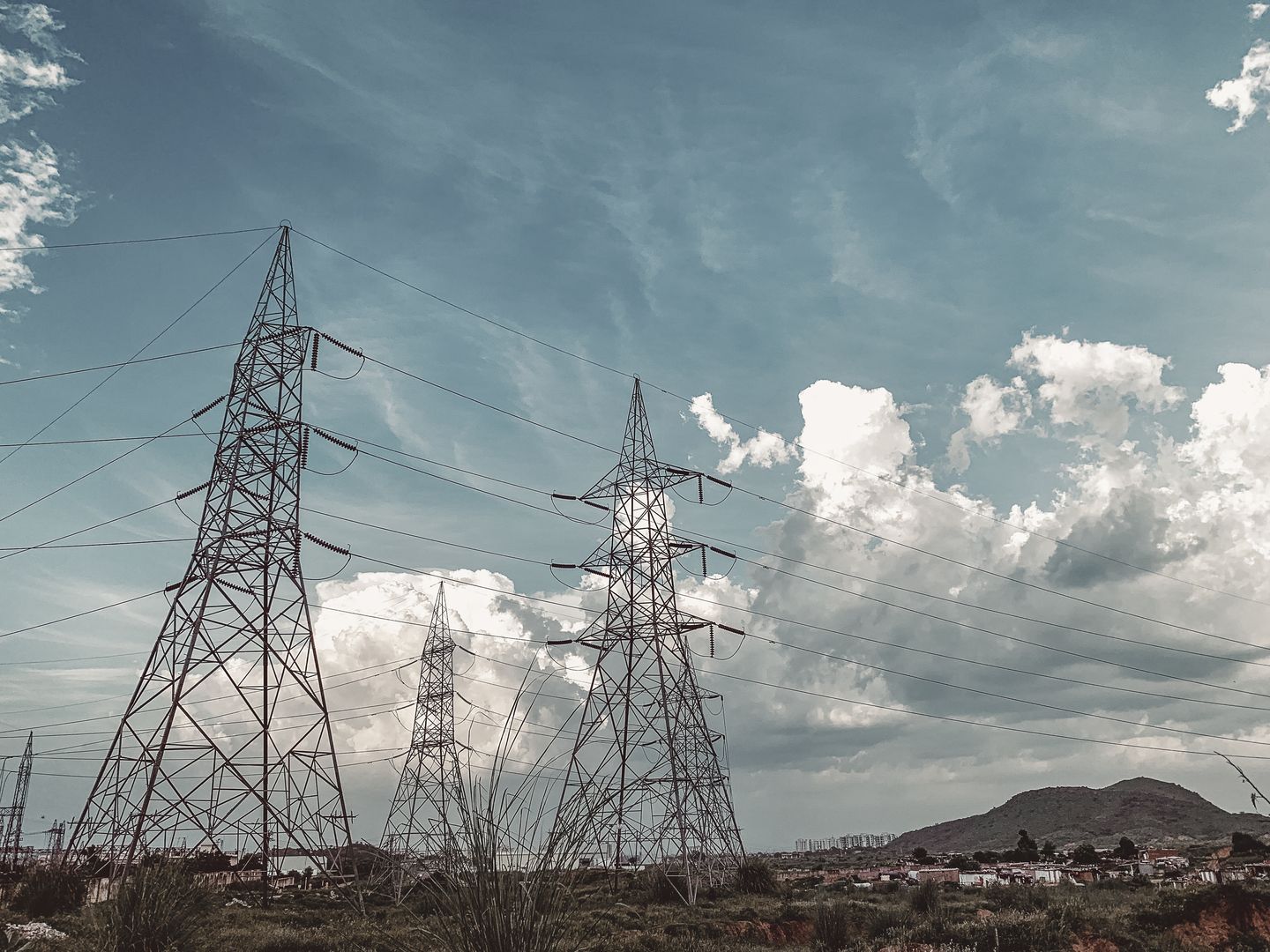 CE+T Power - We provide power solutions to keep your business going.